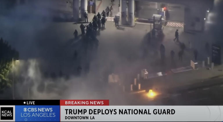 ‘I Can’t See Anything!’ Tear Gas Leaves Reporter Gasping for Breath in ...