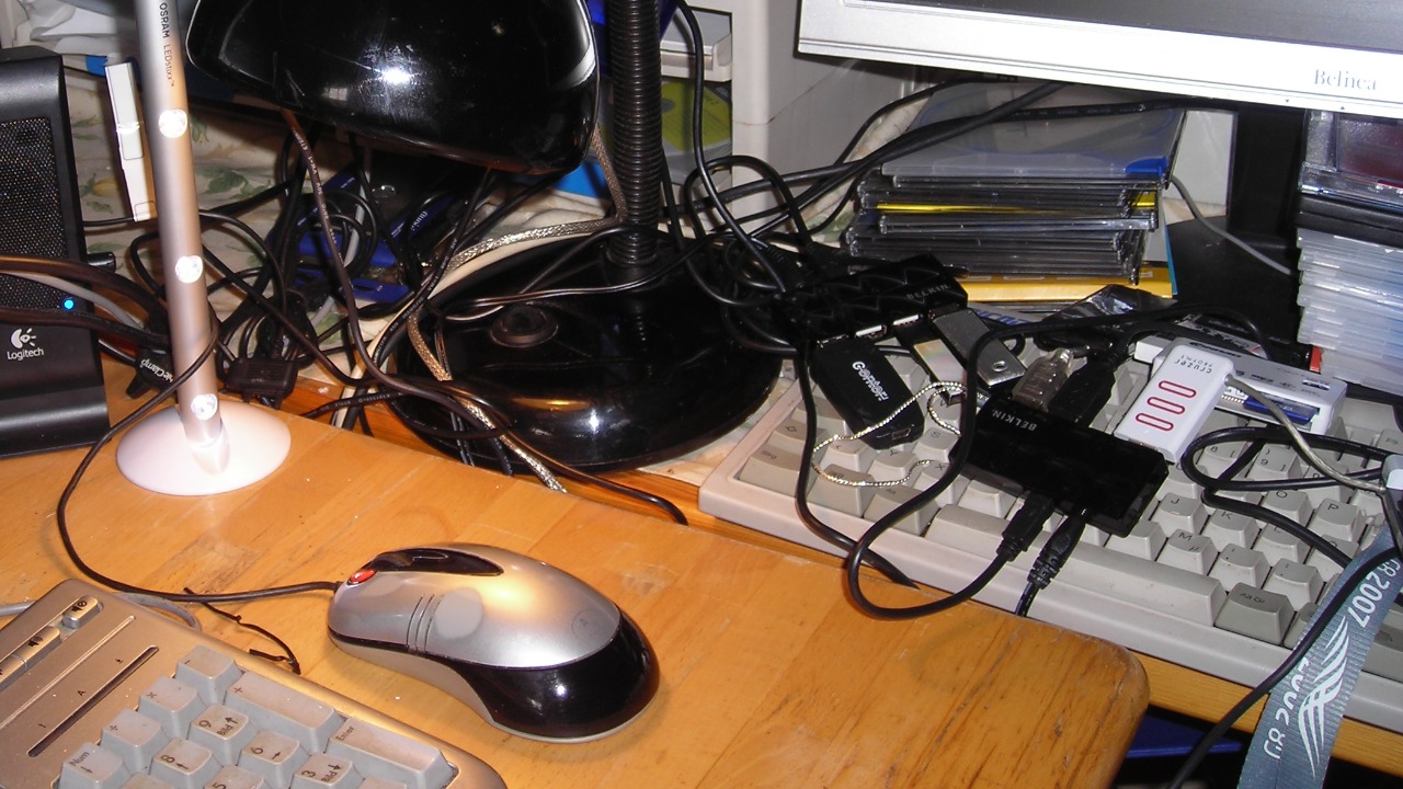 Don’t Throw Out Old USB Cables – Here’s What To Do With Them Instead