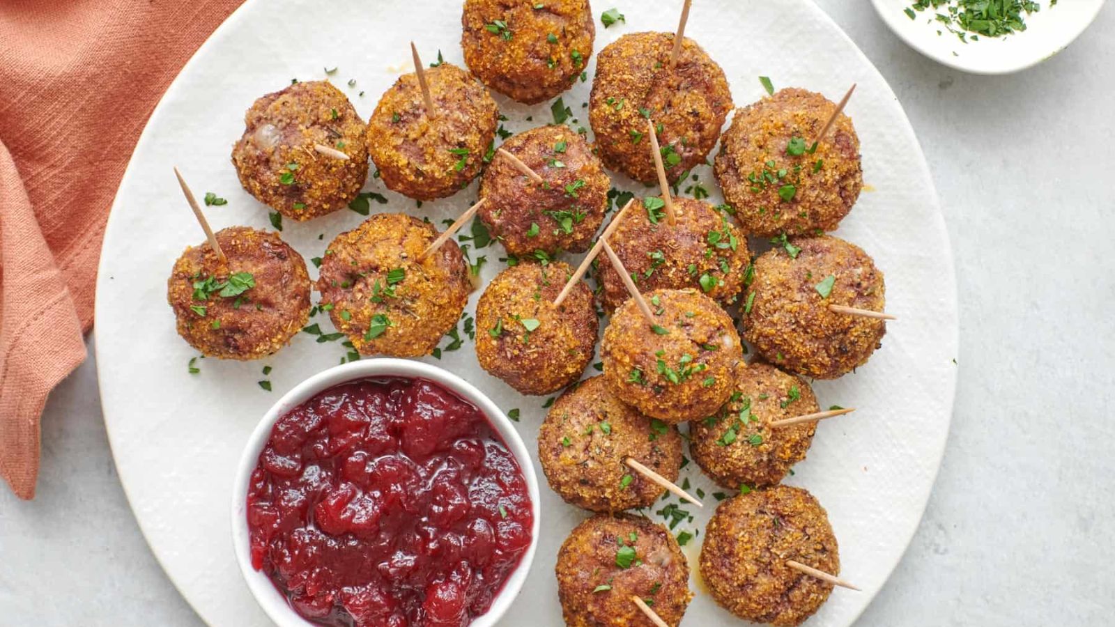 18 cheesy appetizers that are melted, crispy, and perfect