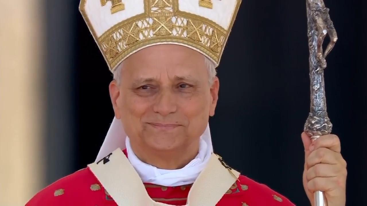 Pope criticizes surge of nationalist political movements as he prays ...