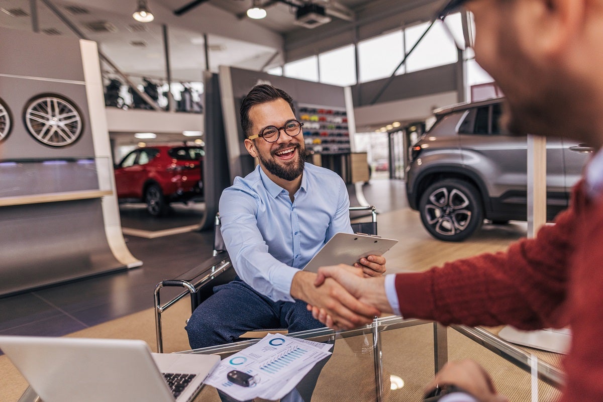 Car Dealerships Are Replacing Phone Staff With AI Voice Agents