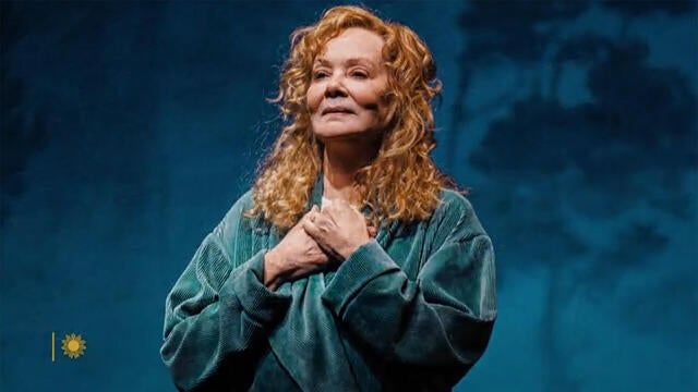 Jean Smart on her one-woman Broadway show "Call Me Izzy"