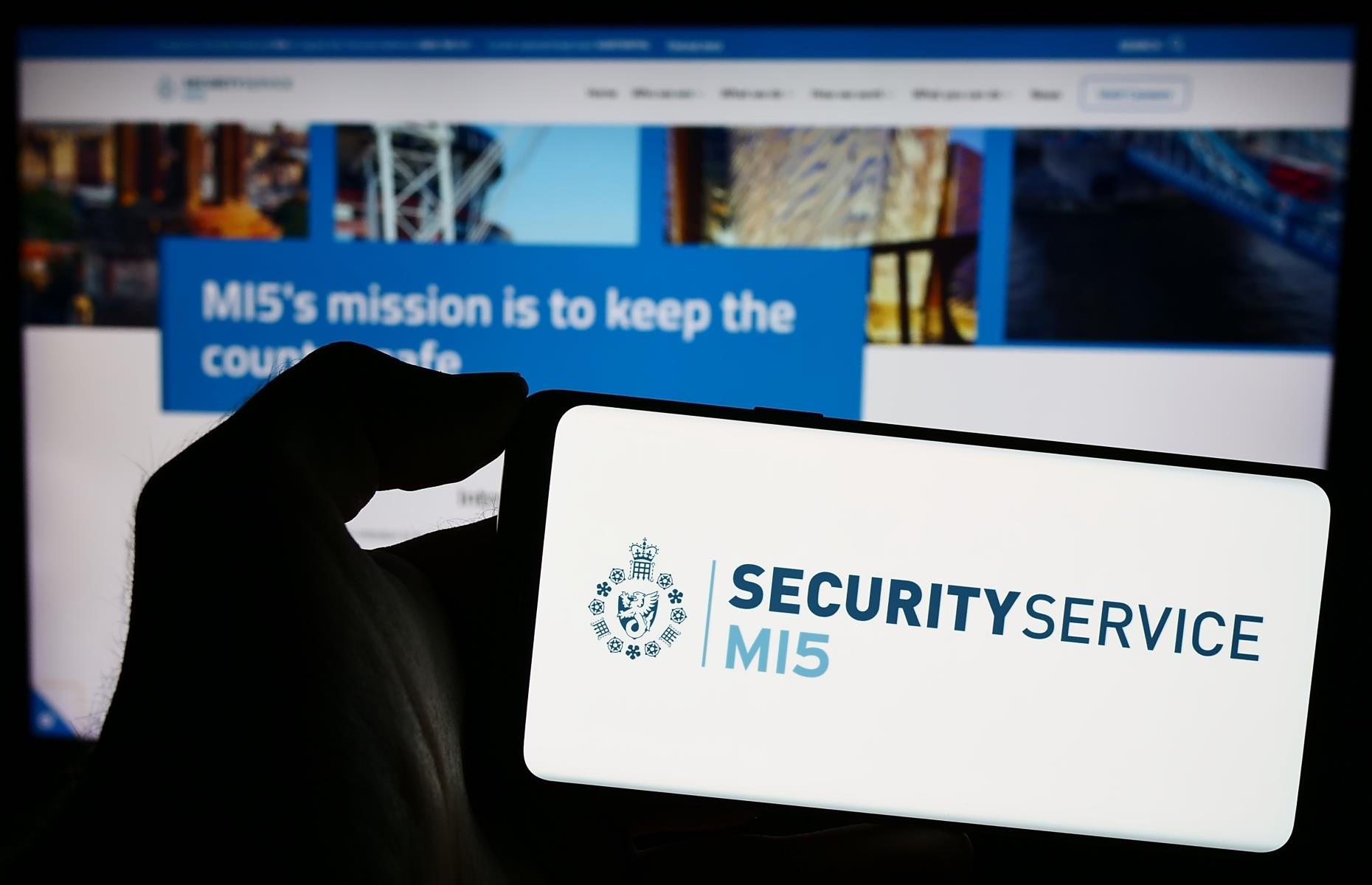 How much Britain's MI5 agents actually earn