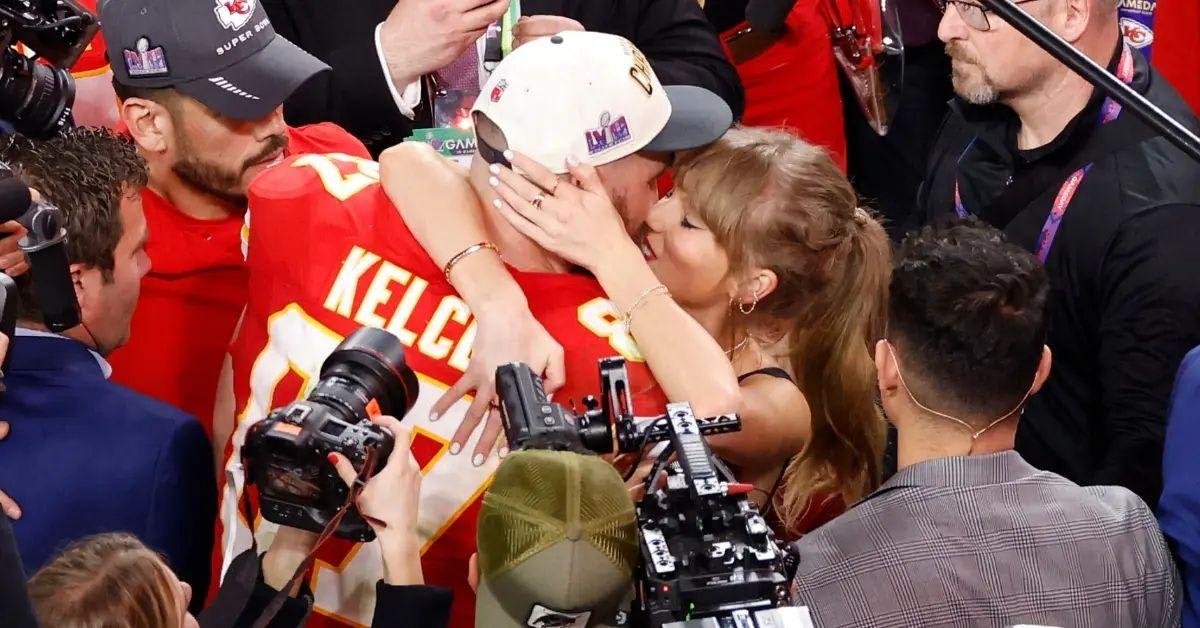 Taylor Swift Embraces Florida Life While Supporting Travis Kelce's NFL ...