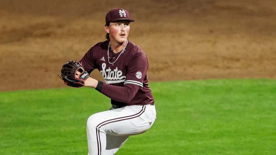 Nebraska Baseball Picks Up Mississippi State Pitcher Kevin Mannell