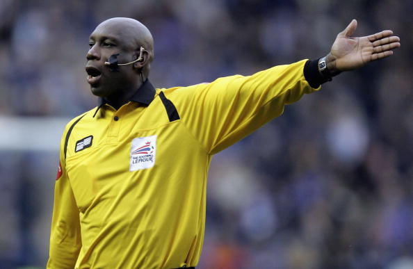Iconic Premier League referee Uriah Rennie dies aged 65