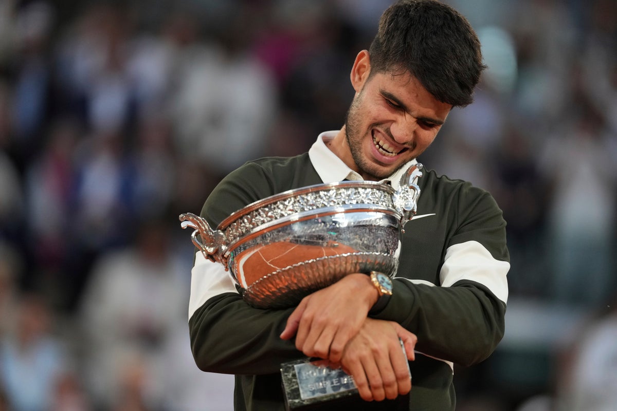 Carlos Alcaraz v Jannik Sinner live: French Open final result as ...