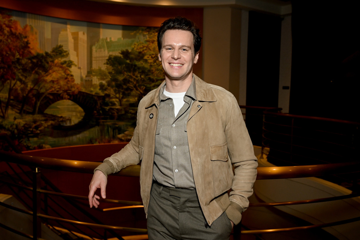 Who Is Jonathan Groff Dating? All About the Tony Nominee’s Romantic Past