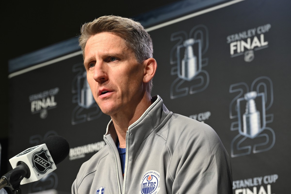 Kris Knoblauch Puts Evan Bouchard on Notice After Mistakes Cost Oilers