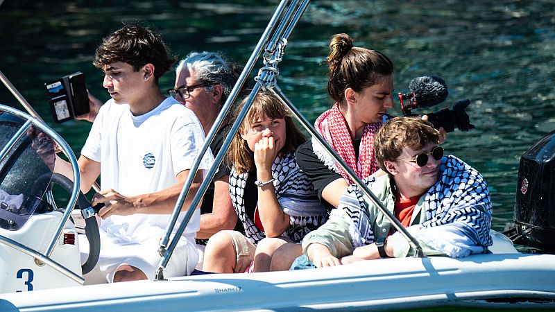 Israel intercepts ship carrying Thunberg and other activists to Gaza