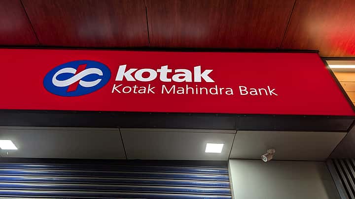 Kotak Mahindra Bank Block Deal: Sumitomo Mitsui Banking Corp Likely To ...