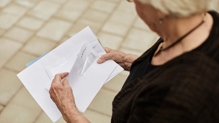 Von 52 auf 1630 Euro: Rentnerin kämpft gegen Grundsteuererhöhung für ...