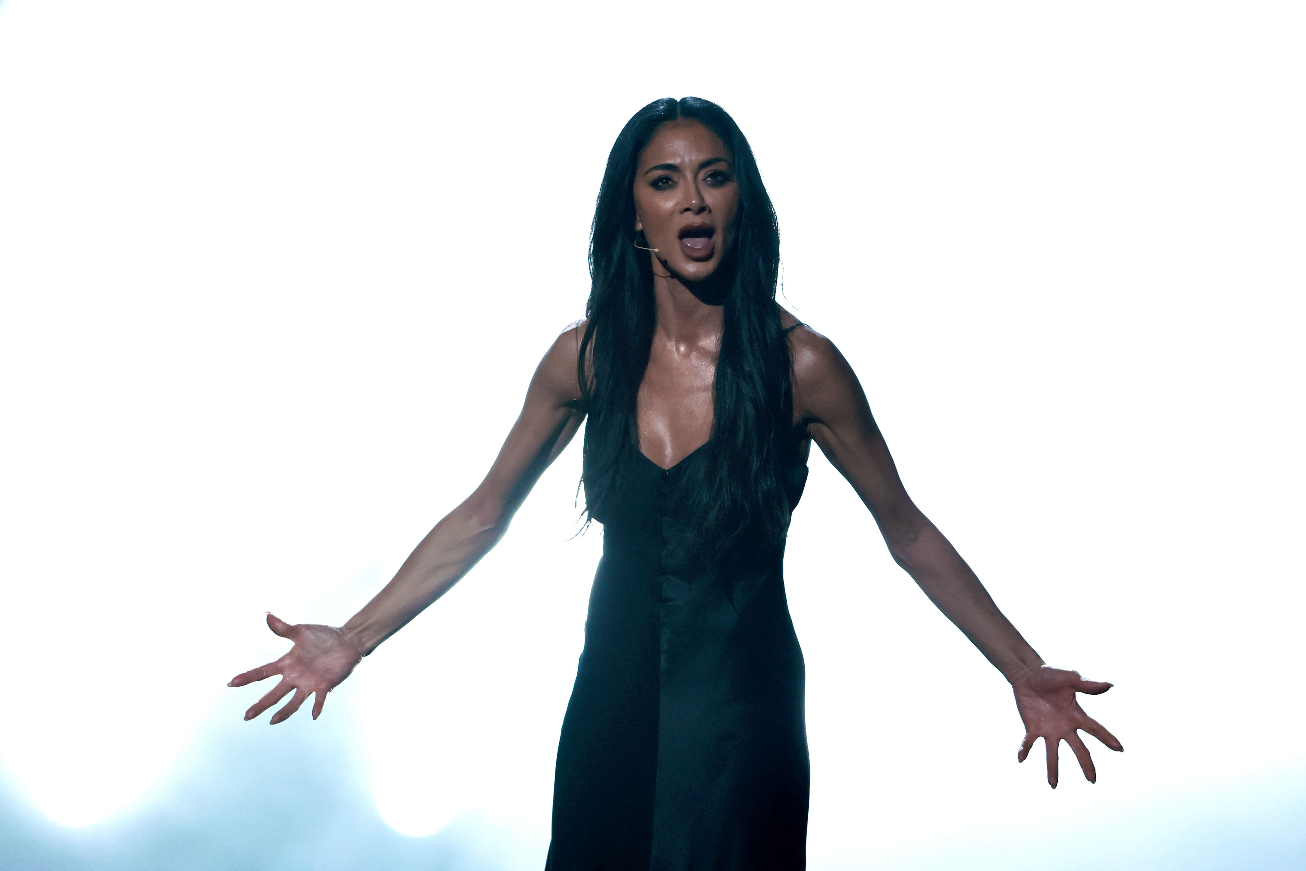 Nicole Scherzinger Wins the Tonys Awards’ Best Actress Showdown