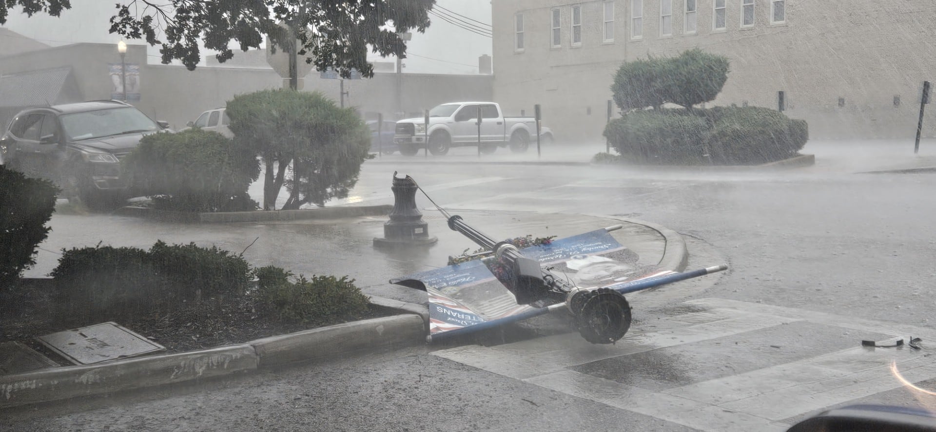 Storms roll through central Alabama causing damage, power outages and ...