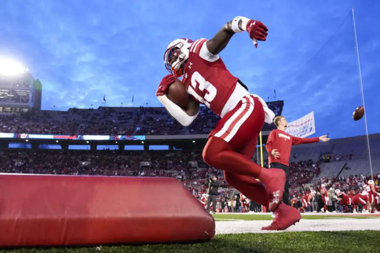 Wisconsin Football: Family Member of Former DB Top Badgers Source ...