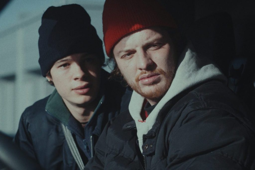 ‘Meteors' Review: A Town Without Pity Takes its Toll on Friendship in a ...