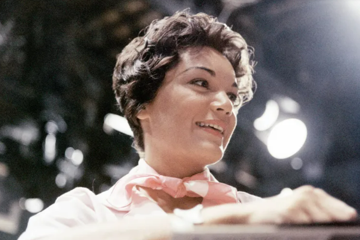 Profil Connie Francis, Penyanyi Lagu Pretty Little Baby yang Kini Viral ...