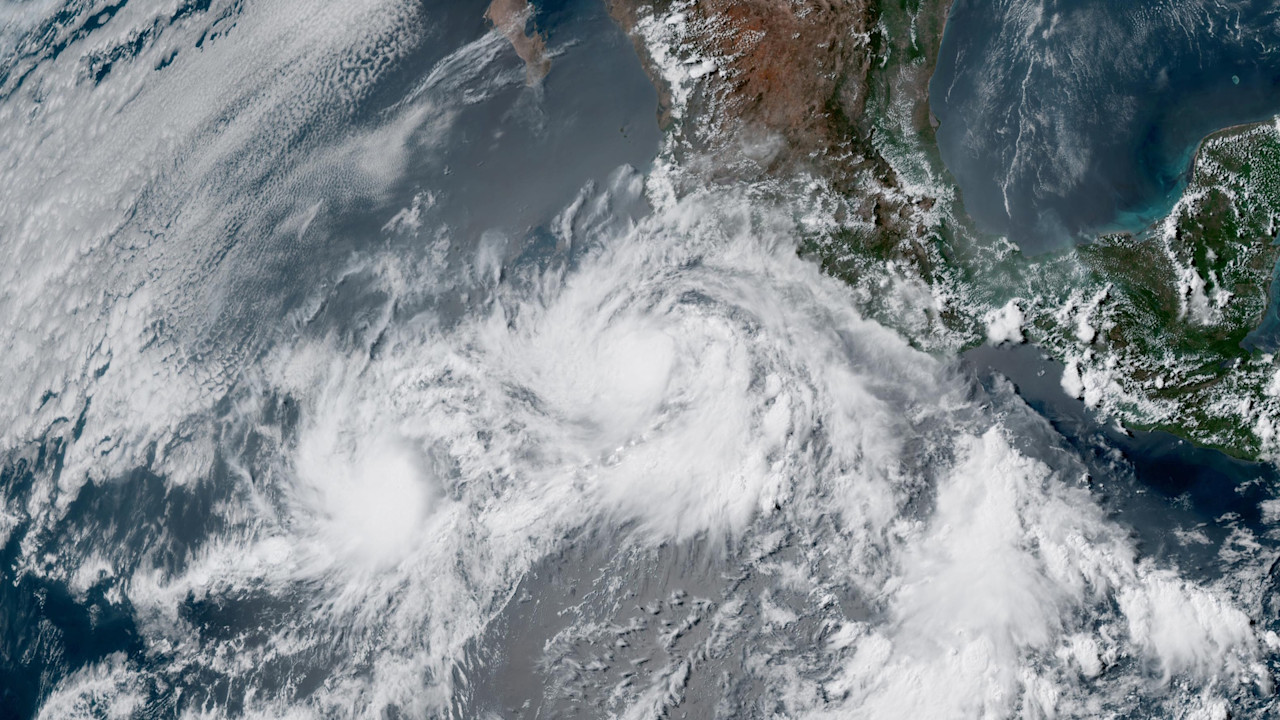 Localized flooding possible as two tropical storms form off Mexico