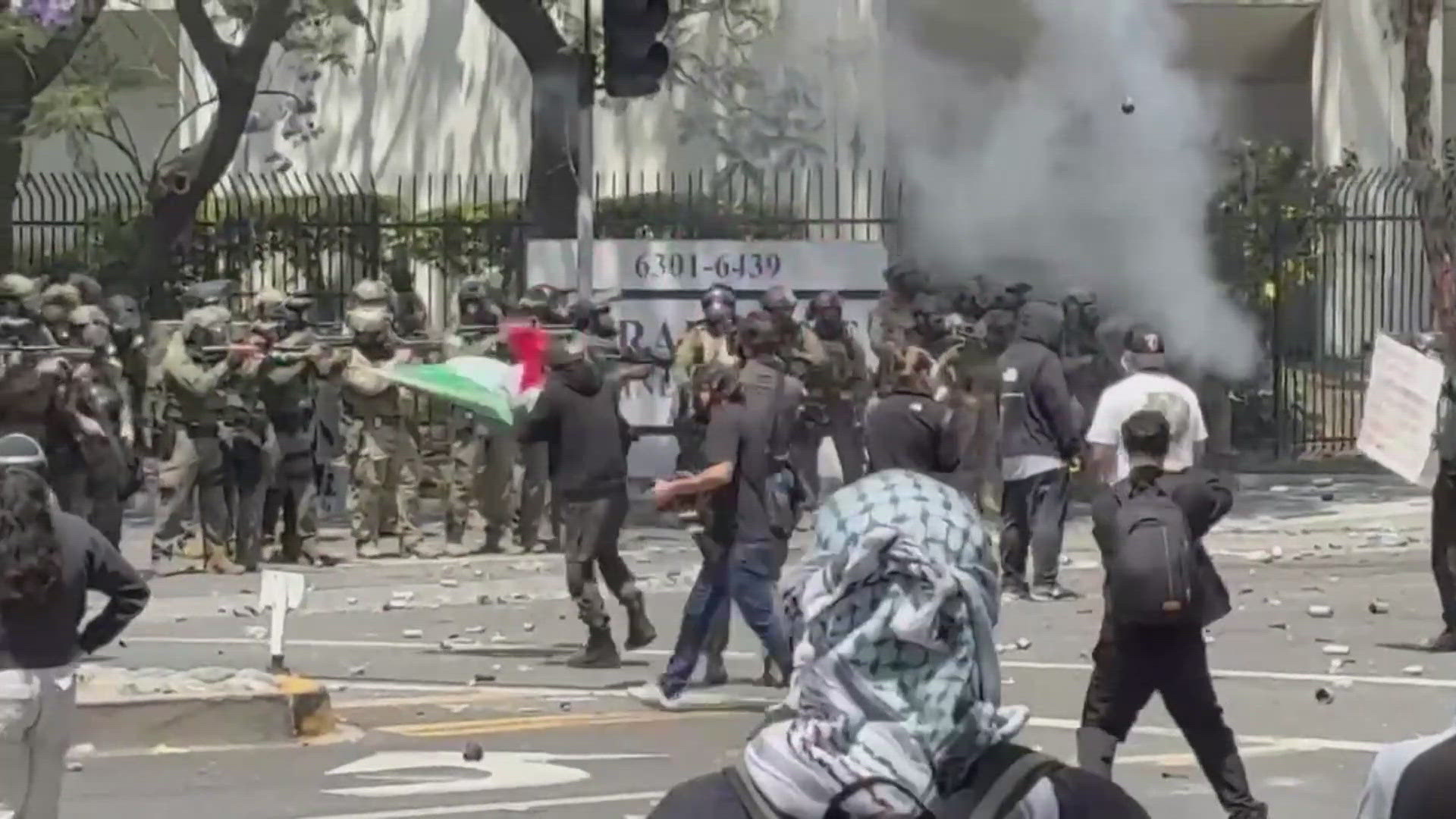 300 National Guard troops arrive in Los Angeles amid ICE protests