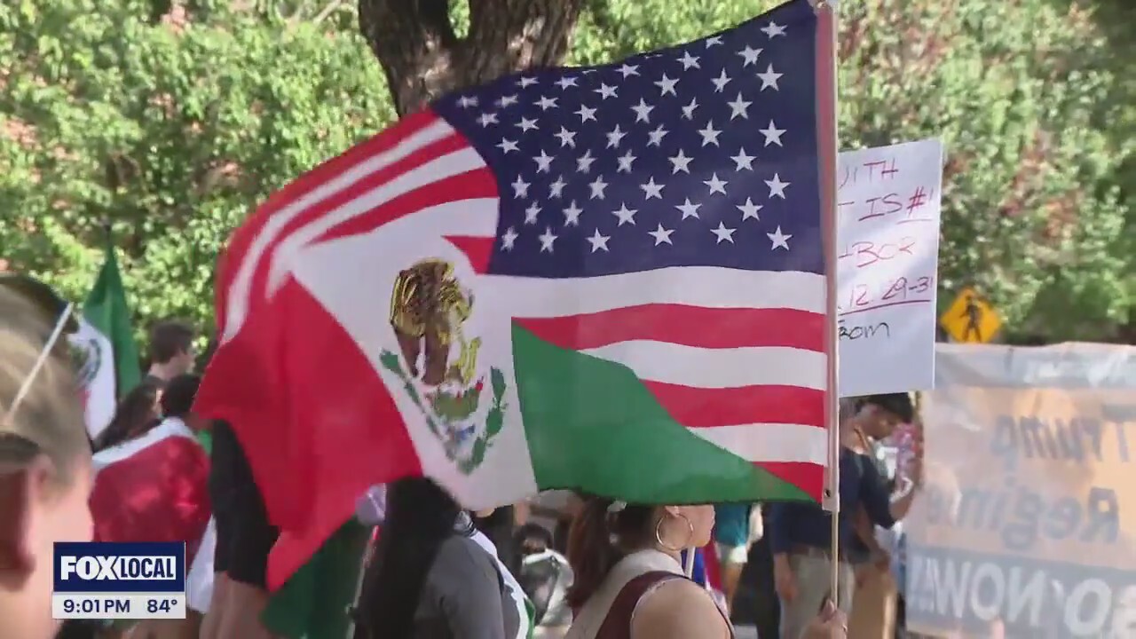 Anti-ICE protest in Houston; rally remains peaceful