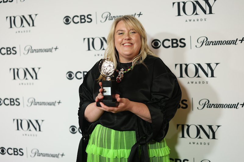 ‘Means so much for a little Australian girl’: Sarah Snook leads Aussie ...
