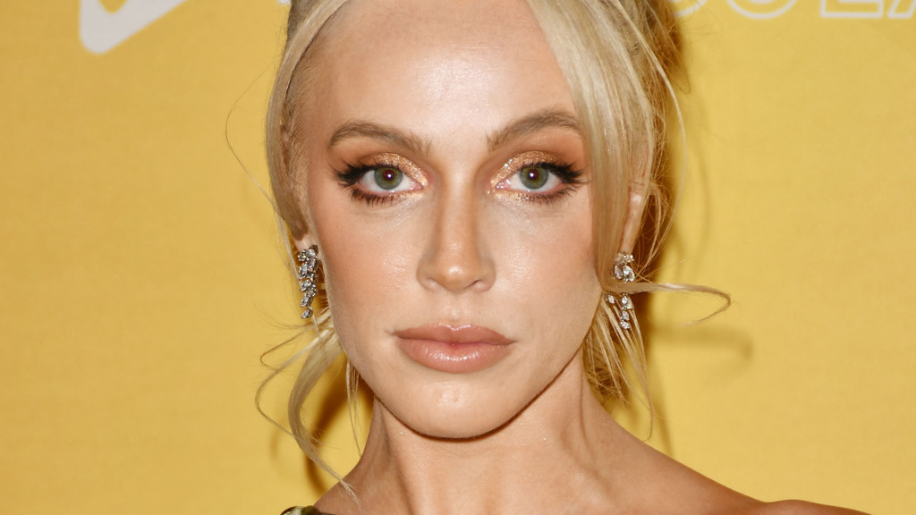 Alex Cooper reveals sexual harassment by soccer coach