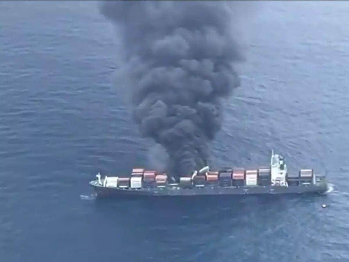 Singapore container ship suffers explosion off Kerala coast, 18 crew ...