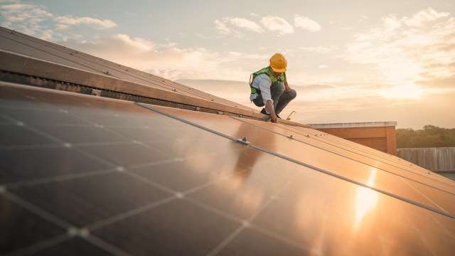 Homeowners offer firsthand advice on leasing solar panels after ...