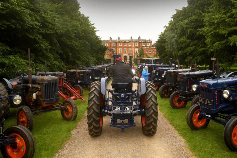 Tractor Fest at Newby Hall: Best pictures as grand old tractors star at ...