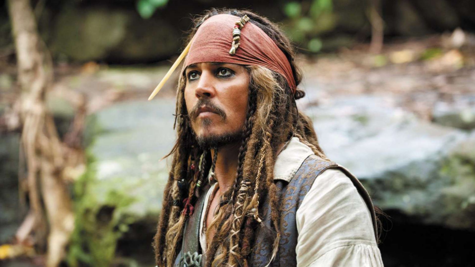 25 Hollywood Stars Who Collect Strange Things