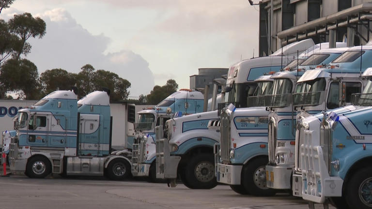 Hundreds of jobs on the line as national freight company shuts down