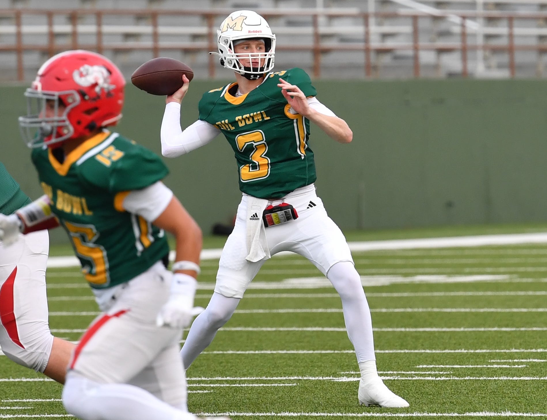 Gravitt leads East to Oil Bowl football victory with Wichita Falls High ...
