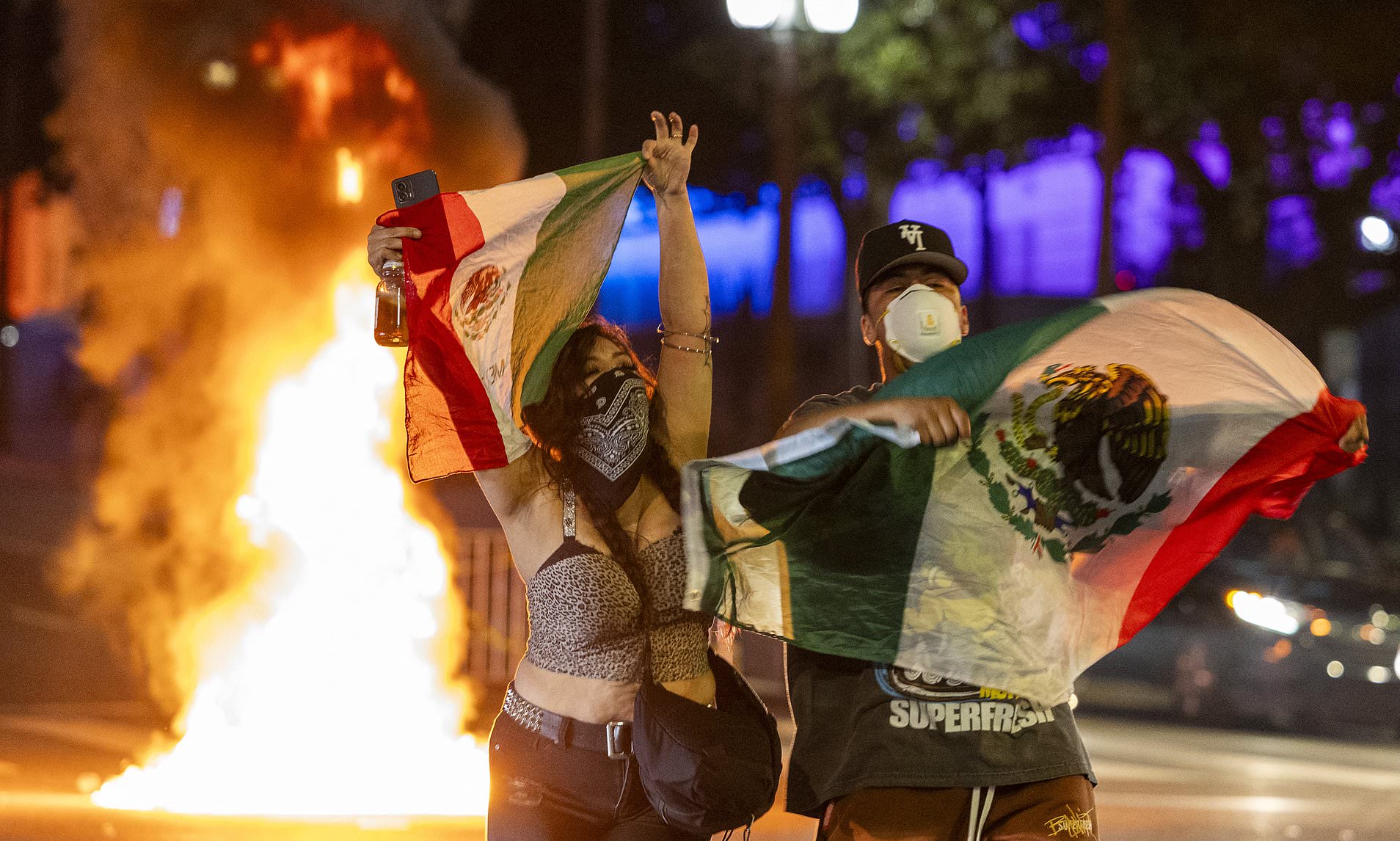 LA protests live updates: LAPD authorizes use of 'less lethal munitions ...