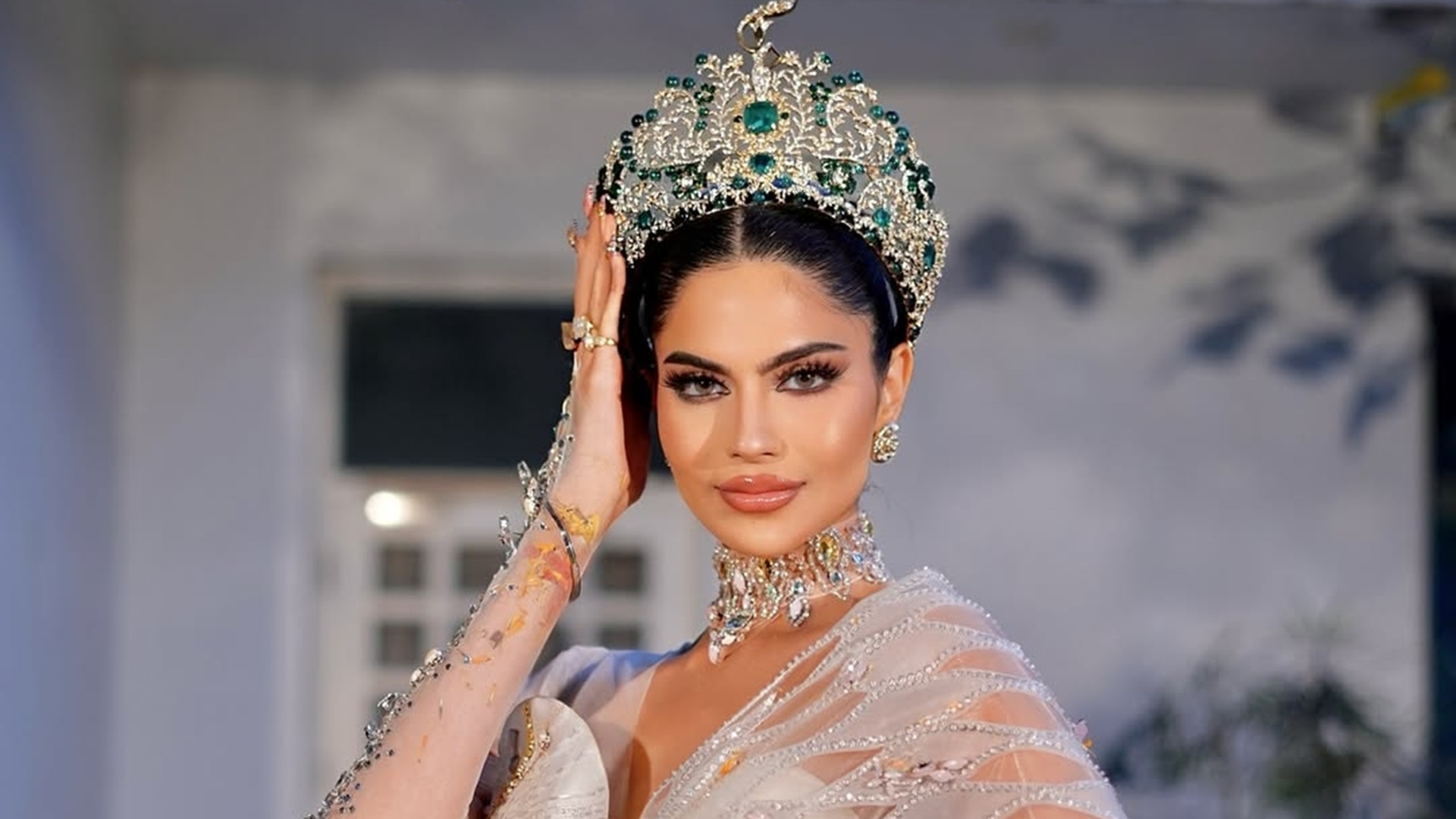Miss Grand International 2024 returns her crown because of 'toxic ...