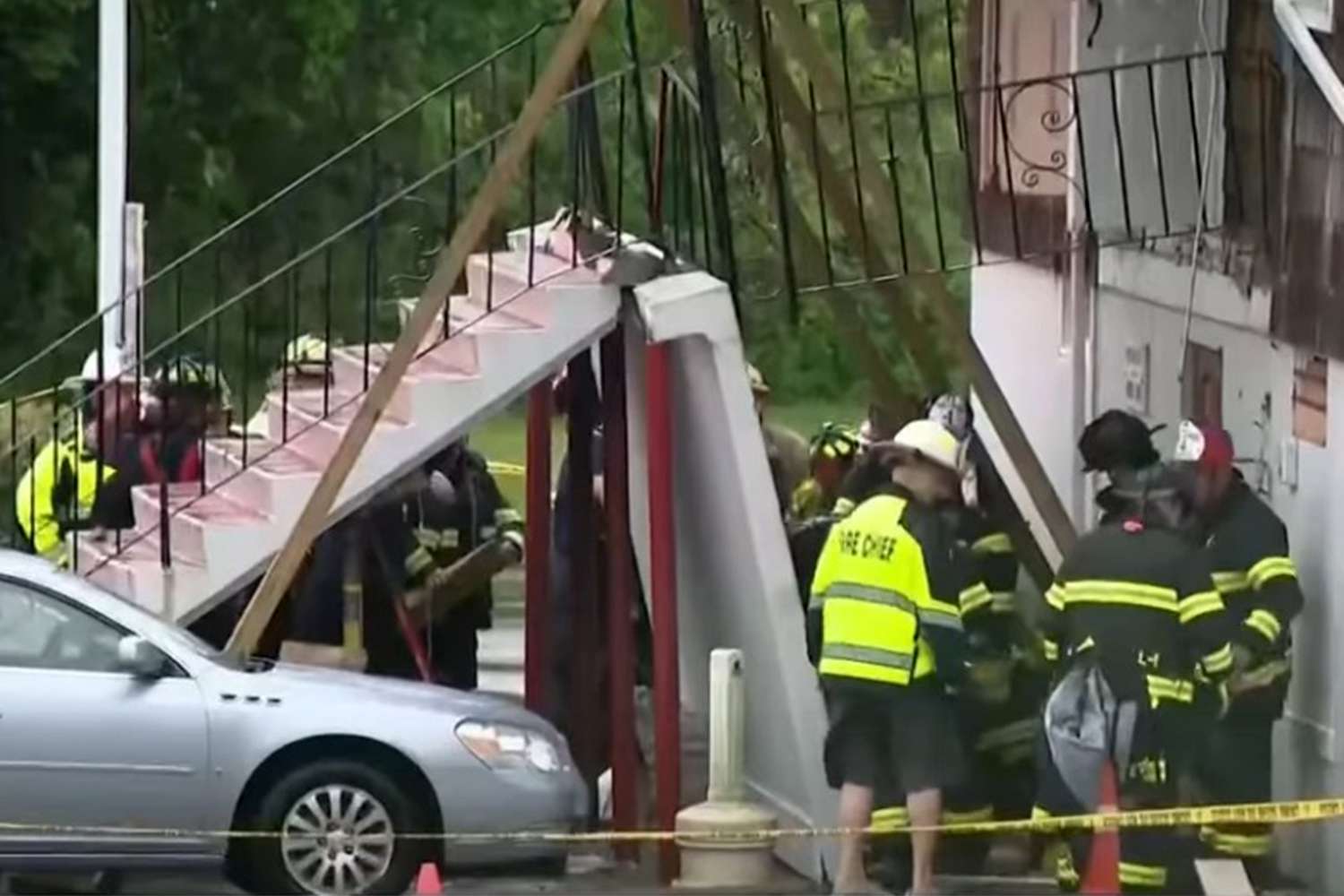 15-Year-Old Girl Dead, 3 Hospitalized After Building Partially ...