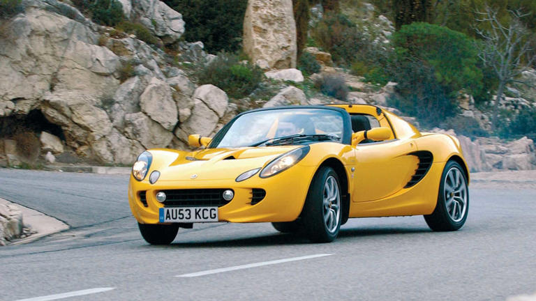 8 Of The Highest-Revving Four-Cylinder Sports Cars