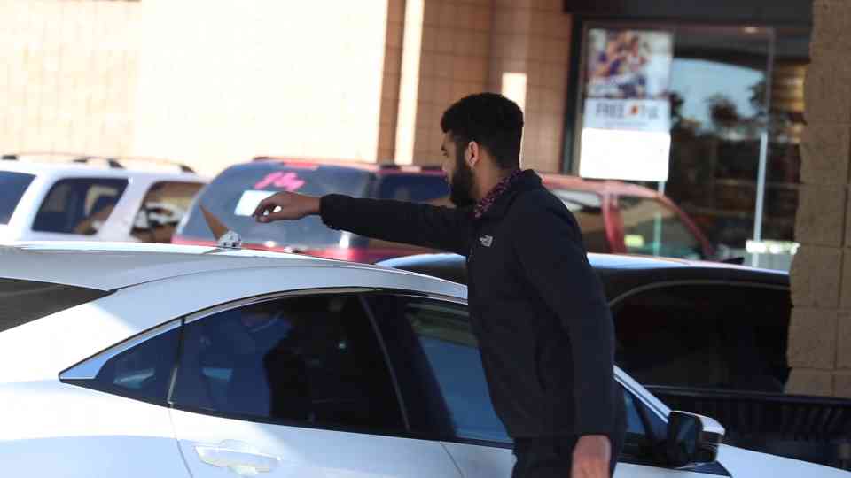 Cone-ing Peoples Cars Prank!!