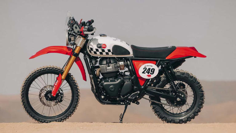 This Custom Motorcycle Is a Picture-Perfect Desert Racer