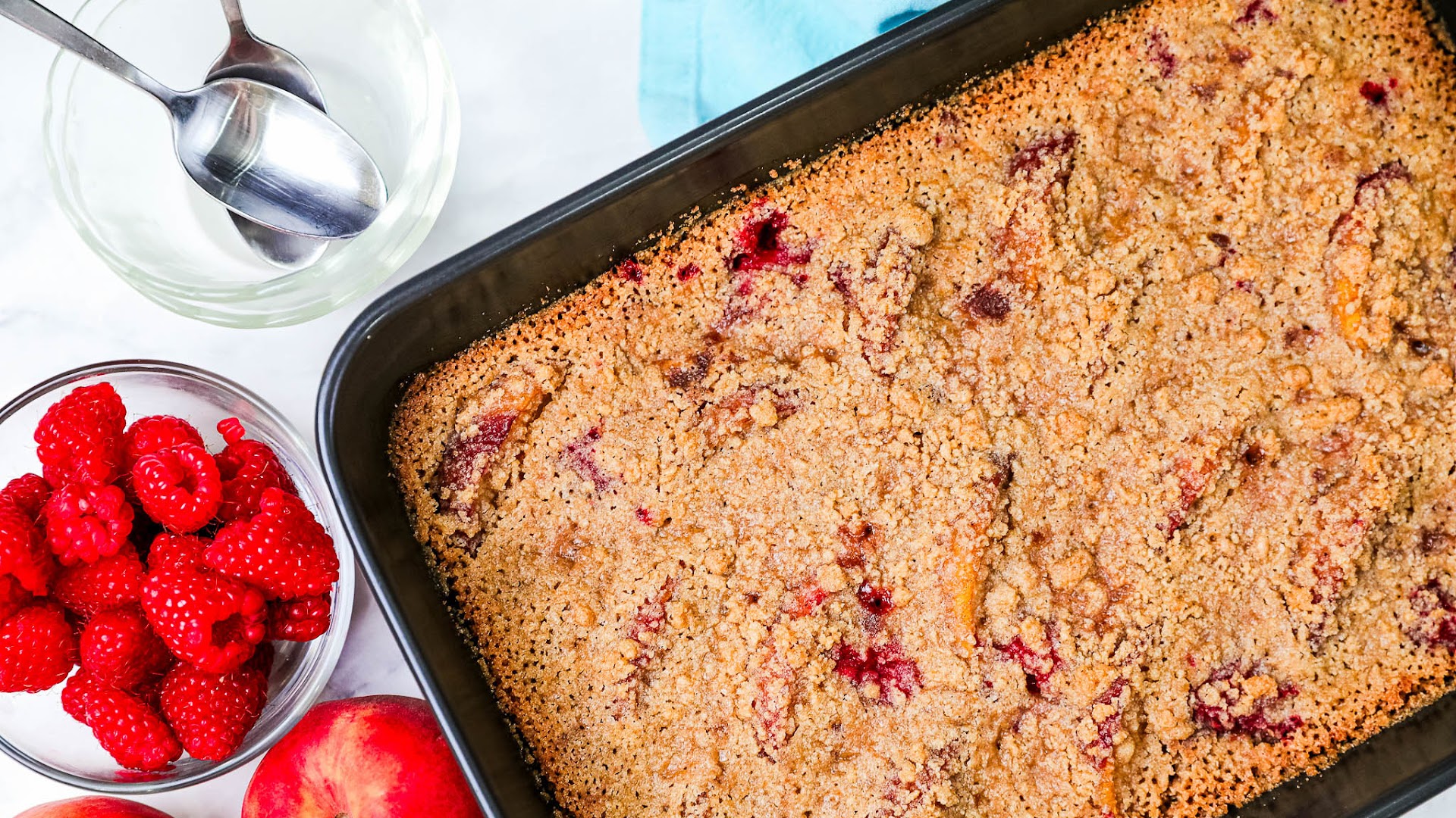 This Peach And Raspberry Crumble Is A Sugary Sweet And Delicious ...