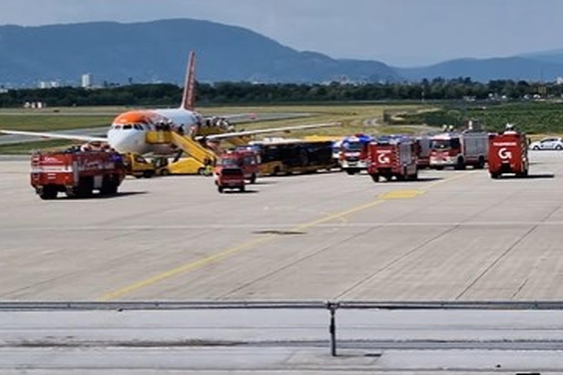 21 Feuerwehren: EasyJet-Maschine nach Lyon musste in Graz notlanden