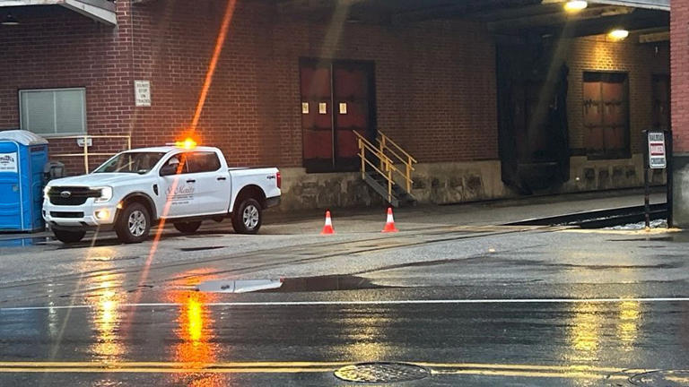 Firefighters battle early-morning 2-alarm fire at York County paper mill