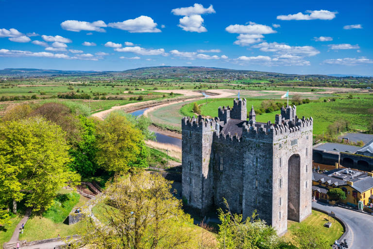 This Irish medieval castle is one of the best preserved in the country ...