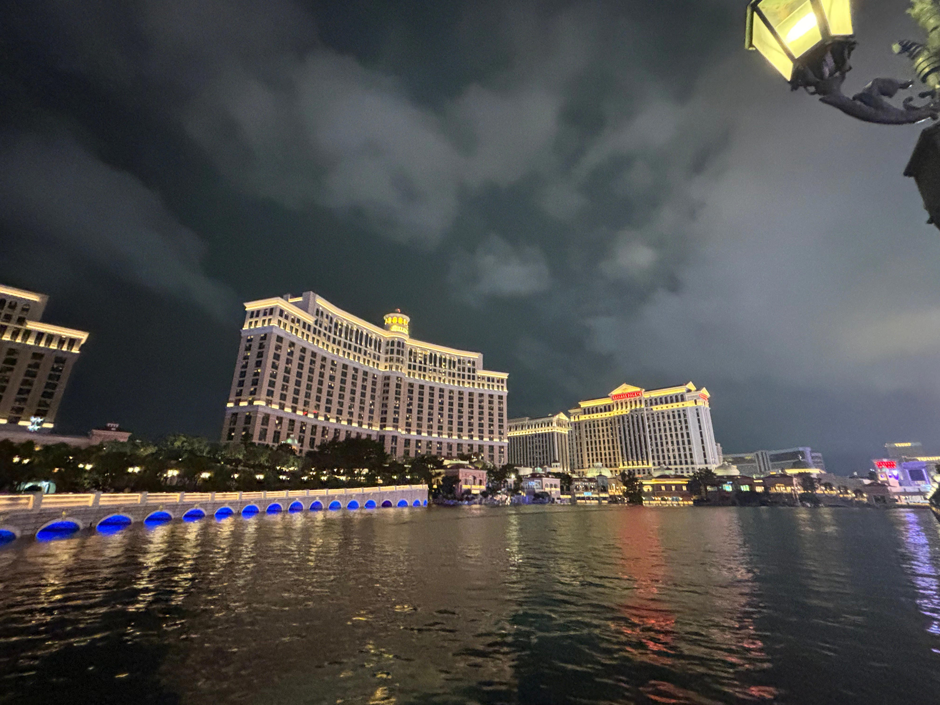 Victims identified, suspect arrested in Bellagio fountain shooting that ...