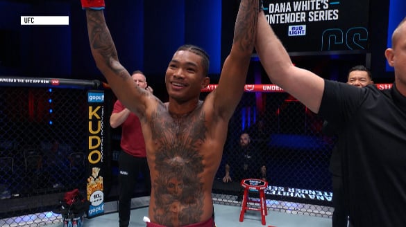 Pipefitting to prizefighting: Augusta native, MMA fighter added to UFC ...
