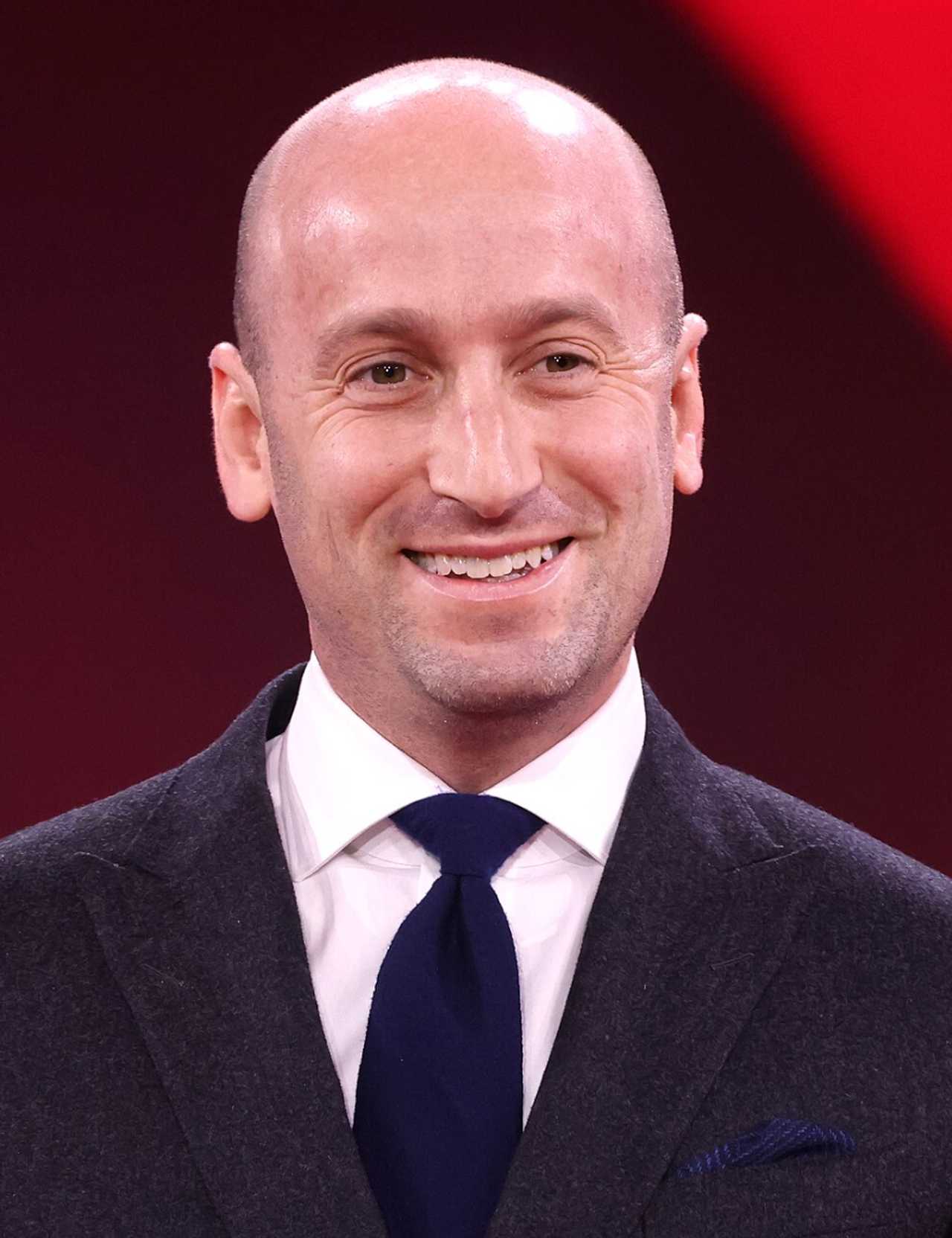 Trump Aide Hits Back At ABC Anchor For Comments About Him Leading To ...