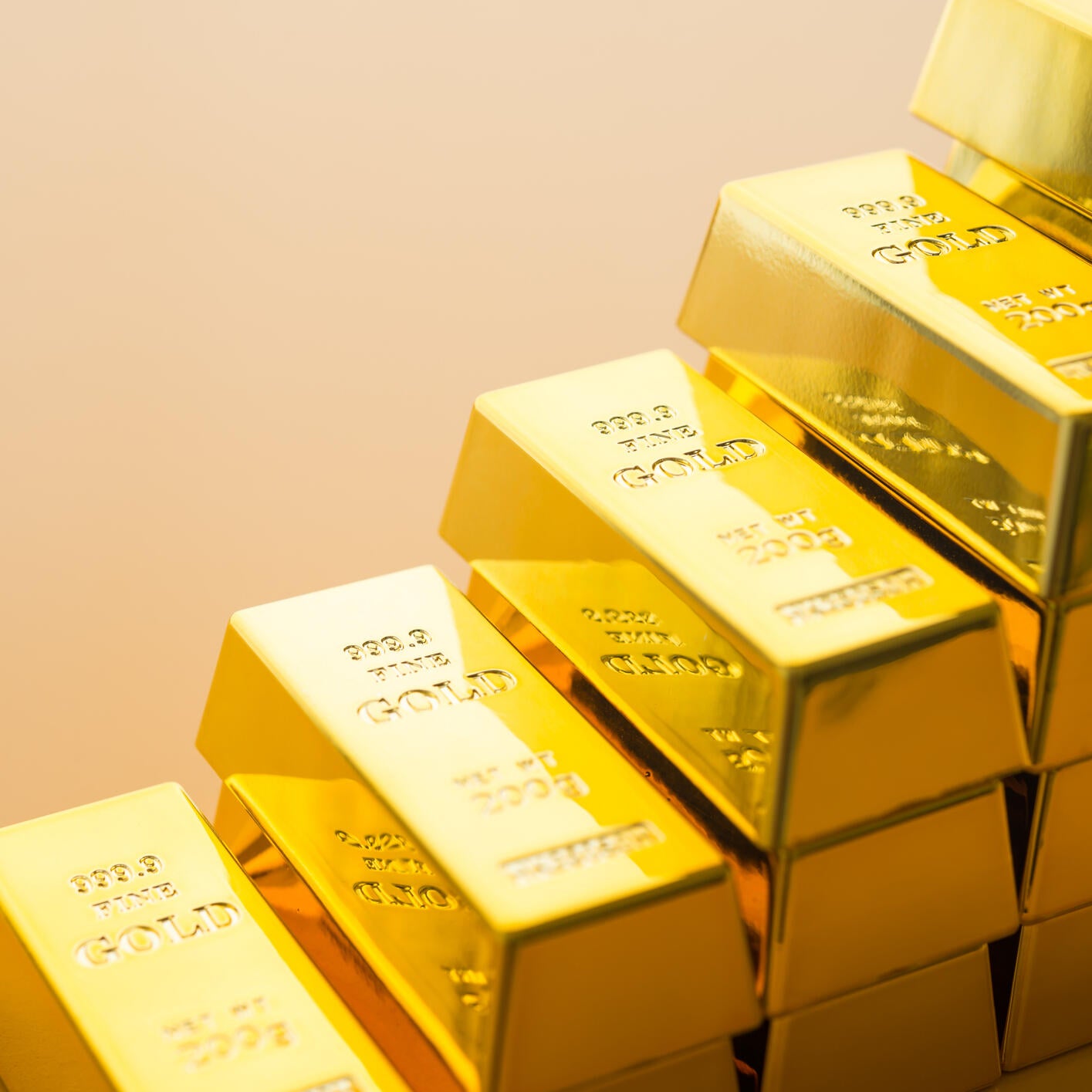 How to maximize your gold investment this June, according to experts