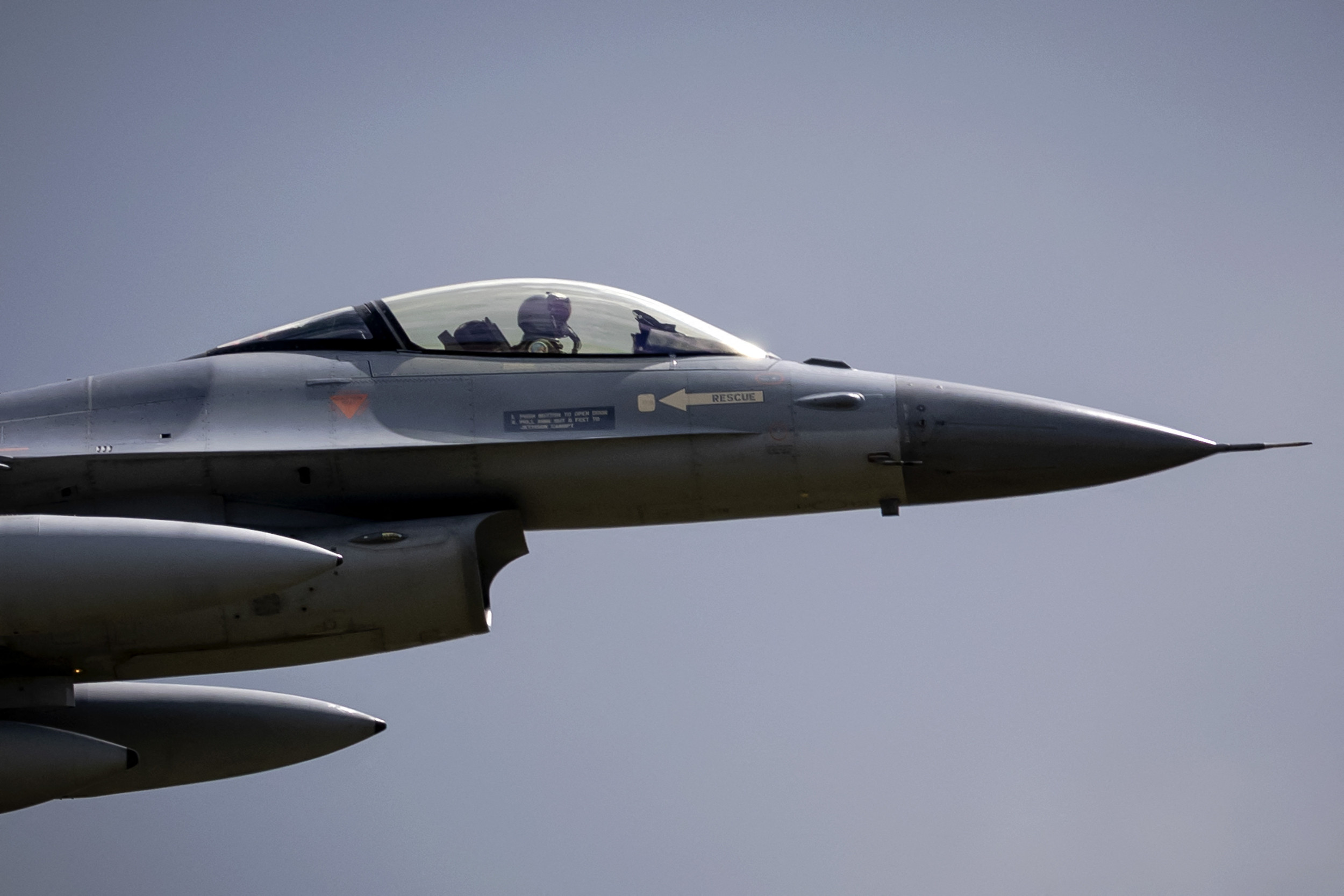 Ukraine's F-16 took down Russian fighter jet in "historic first": Report