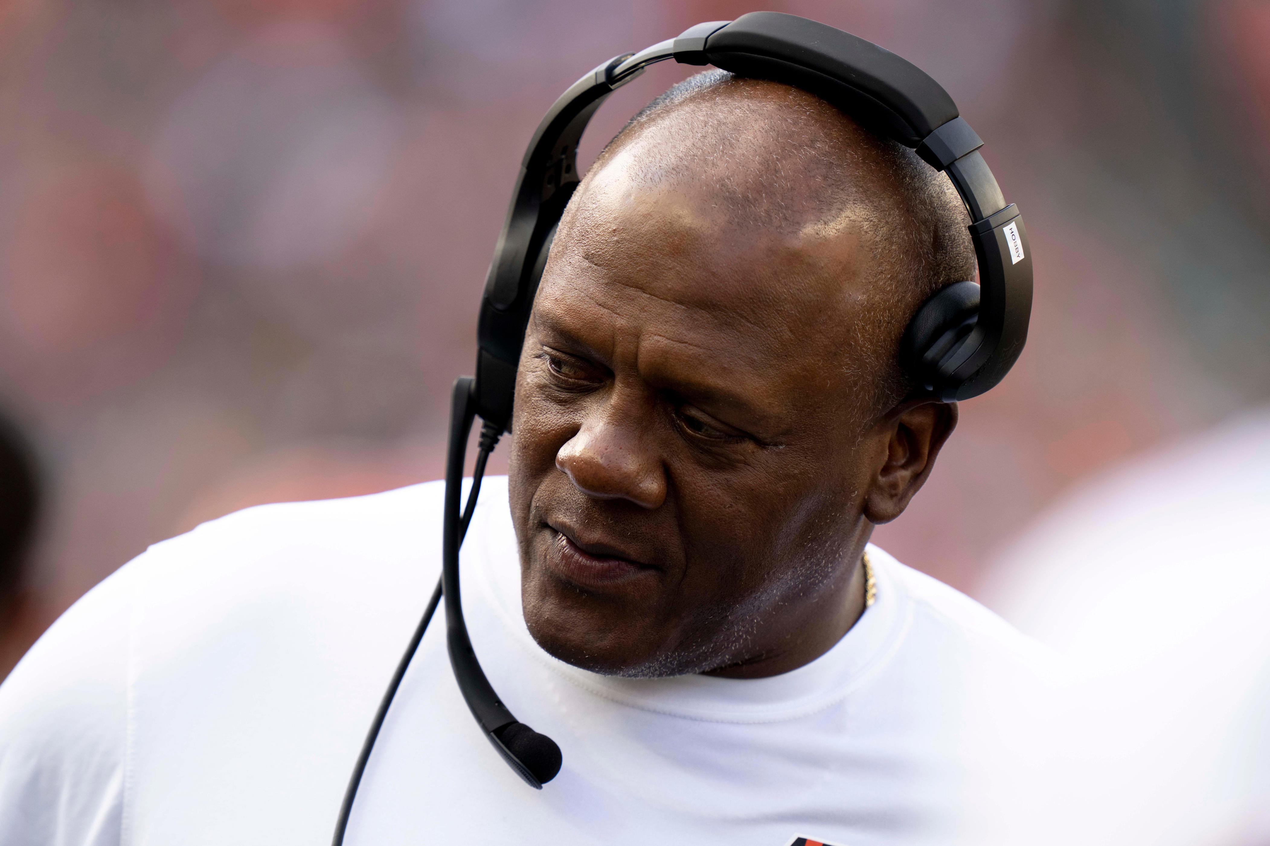 Arkansas football hires coaches for running backs, defensive line ...