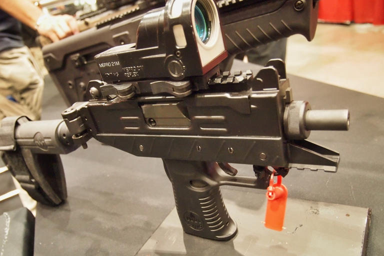 Uzi: The Best Submachine Gun Ever?