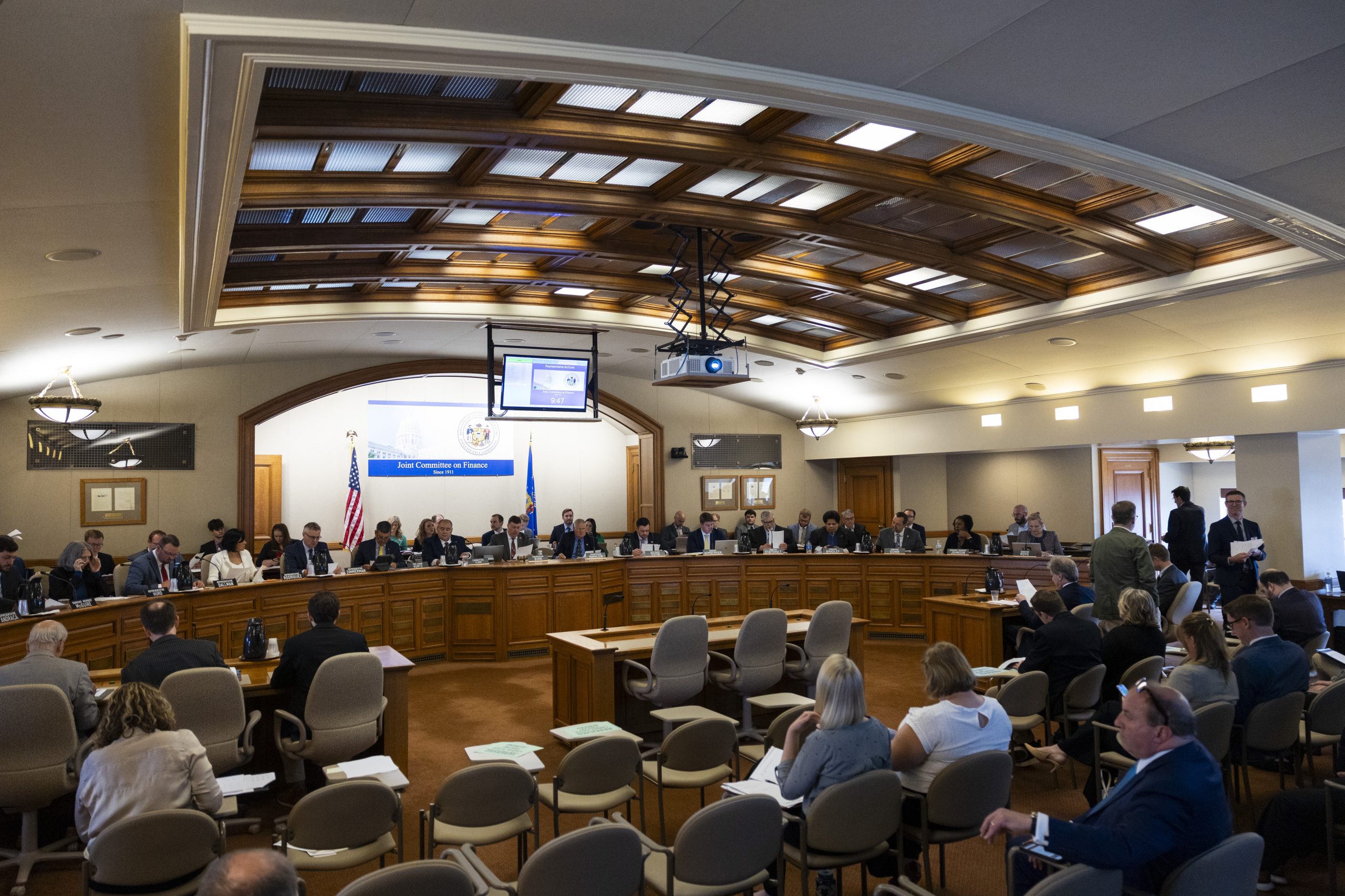 Wisconsin budget committee unanimously approves increasing bonding ...